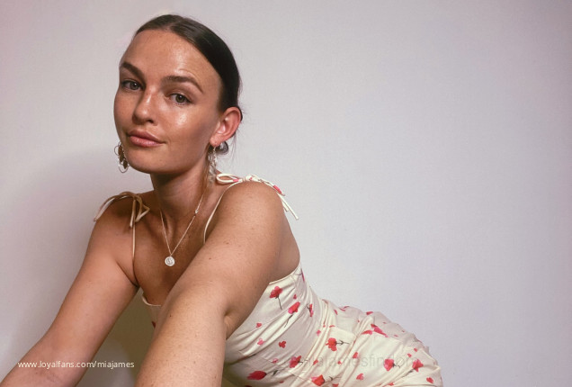 Go buy a clip and say thank you goddess 🤍 - Mia James Findom Official Profile | www.Loyalfans.com