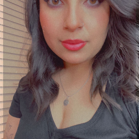 lady bee's videos and clips | Official account | LoyalFans