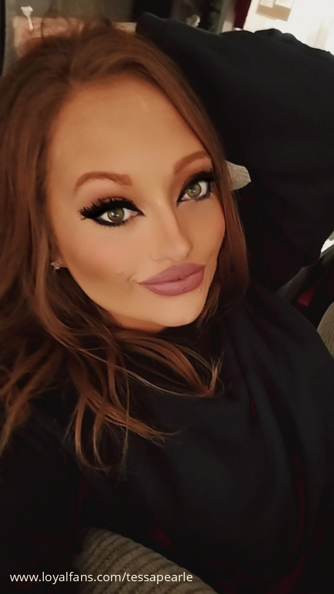 💎 💎 💎 Hypno Mindfuck Findom Goddess Tessa Pearle Official Photos