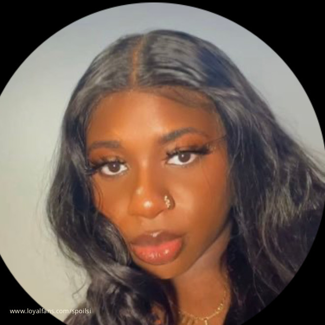 spoilsi’s Official Social Fan Page | LoyalFans