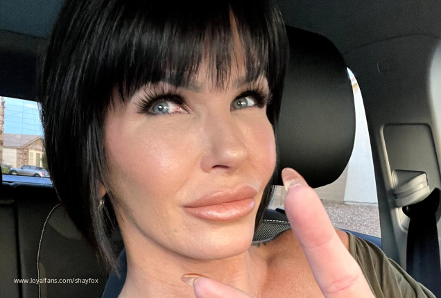 SMILE!!! It's the weekend 🥰 - Shay Fox Official Photos | www.Loyalfans.com