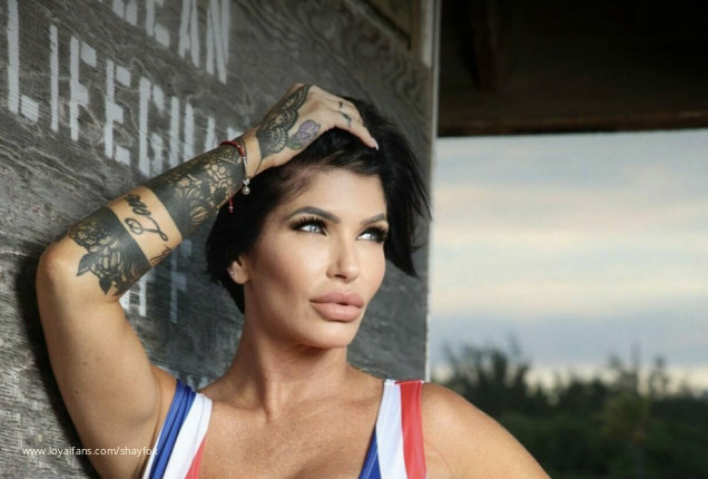 𝐀𝐧𝐲𝐨𝐧𝐞 𝐭𝐡𝐢𝐫𝐬𝐭𝐲? - Shay Fox Official Photos | www.Loyalfans.com