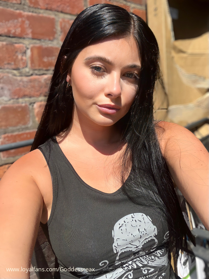 Goddess Rea’s Official Social Fan Page | LoyalFans