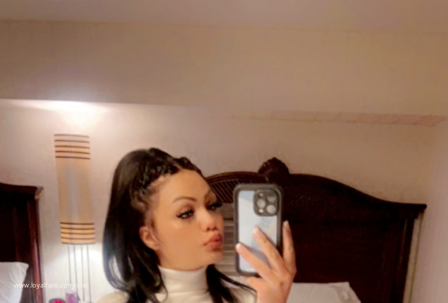 Ona Live Stream - Watch Ona Live | Only at www.Loyalfans.com