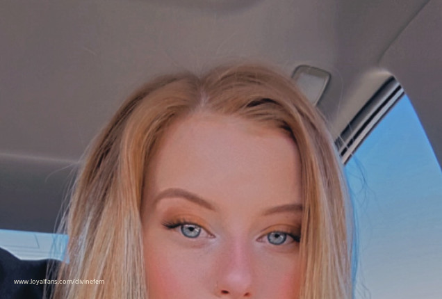 Grabbing my perfect… - Goddess Sammy Official Profile | LoyalFans