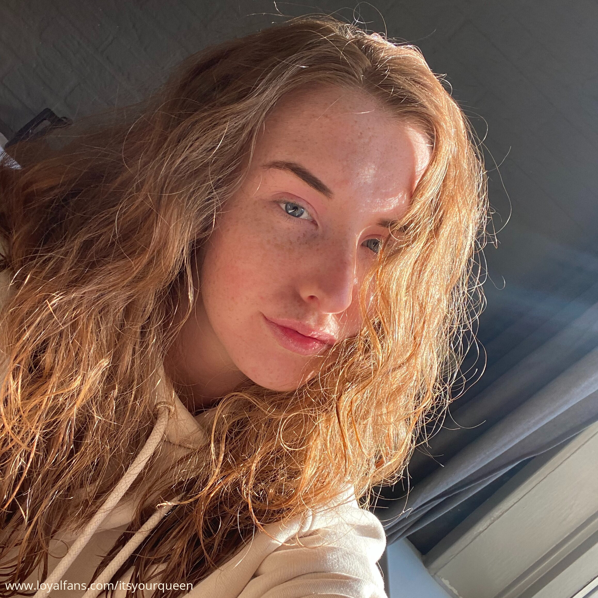 Itsyourqueen’s Official Social Fan Page | LoyalFans