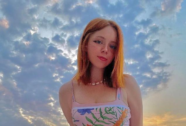 Nothing beats enjoying the sea. - Olash Peachy Official Photos | www.Loyalfans.com