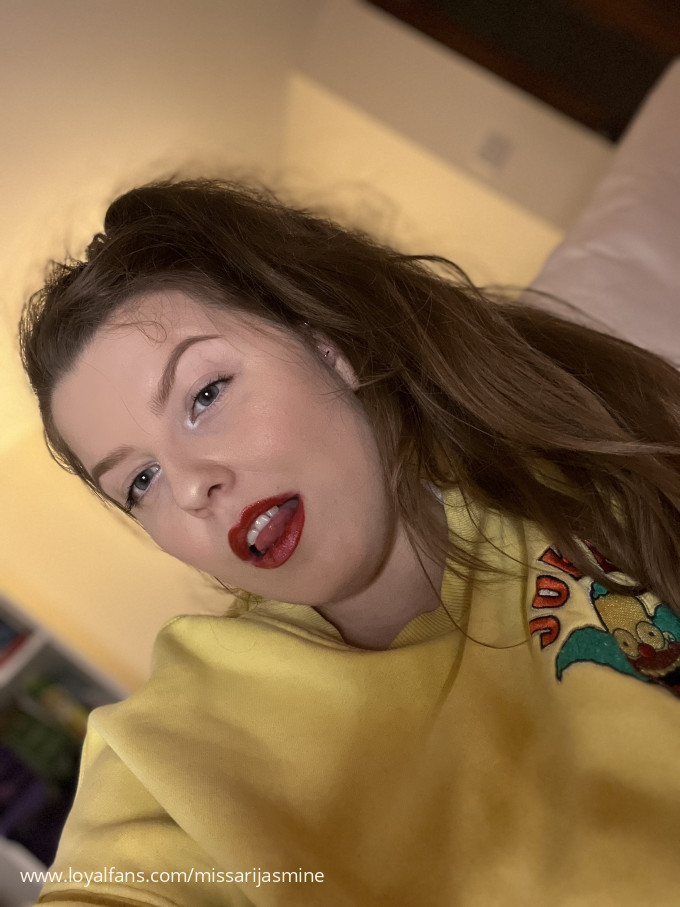 Happy Friday little subbies - Miss Ari Jasmine Official Photos | www ...