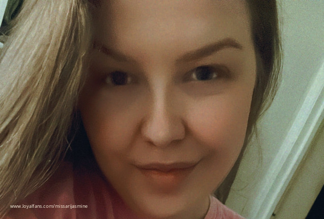 Spent my day in the sun - Miss Ari Jasmine Official Photos | www ...