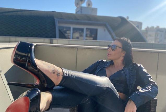 💎 - Nikki Richmond Official Photos | www.Loyalfans.com