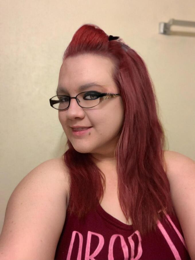 A Beautifully Pretty Face - Sexxy Curvy Official Photos | LoyalFans