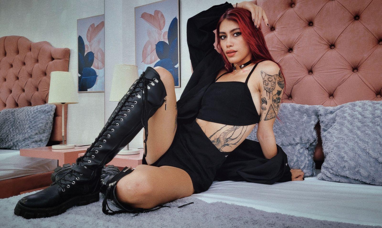 MayaReed's videos and clips | Official account | LoyalFans