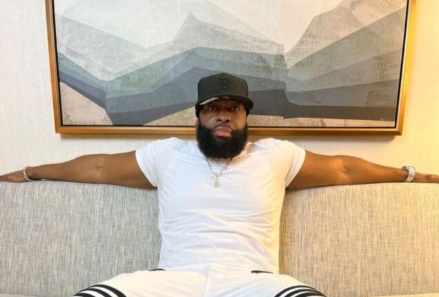 Chocolatebeast & Kayla Davis Have Fun In Hotel Before Hotwife Date ...