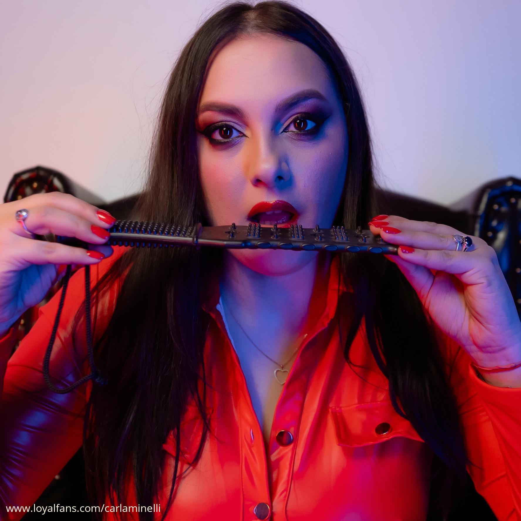 CarlaMinelli’s Official Social Fan Page | LoyalFans