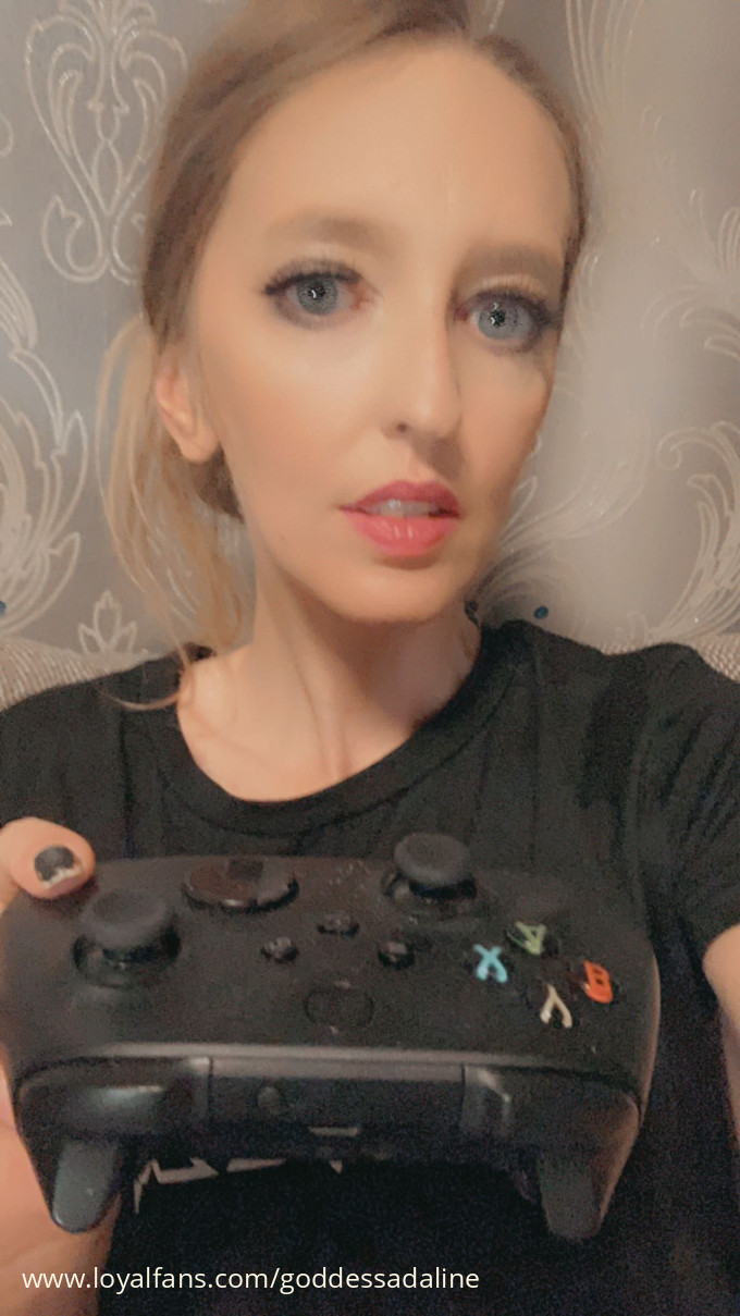 Chilling playing Sims - Goddess Adaline Findom Feet SPH femdom British ...