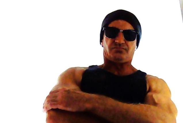 WORSHIP THE EX CONS FEET IN HIS PRISON CELL - THEeXcon Official Profile ...