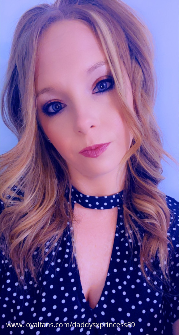 Ashohlee’s Official Social Fan Page | LoyalFans