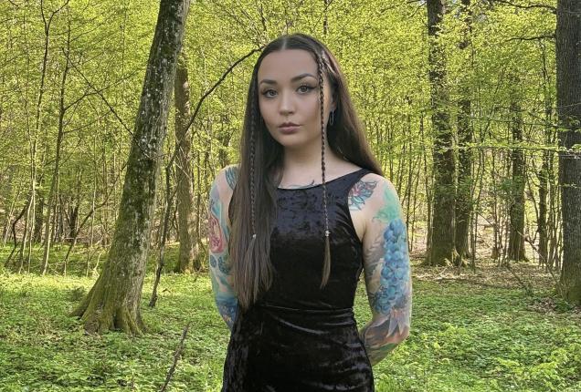 What would you do with me in the forest? 🥵 - Pink Hurricane Official ...