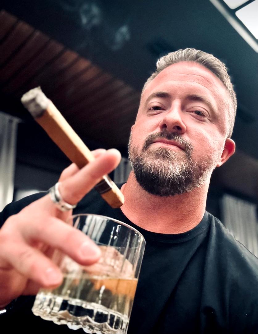 Danny Luckee's videos and clips | Official account | LoyalFans