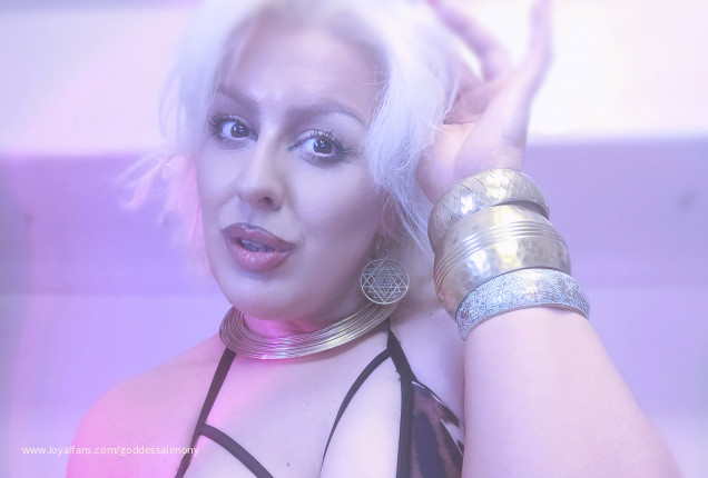 Giantess Goddess Alimony Official Profile