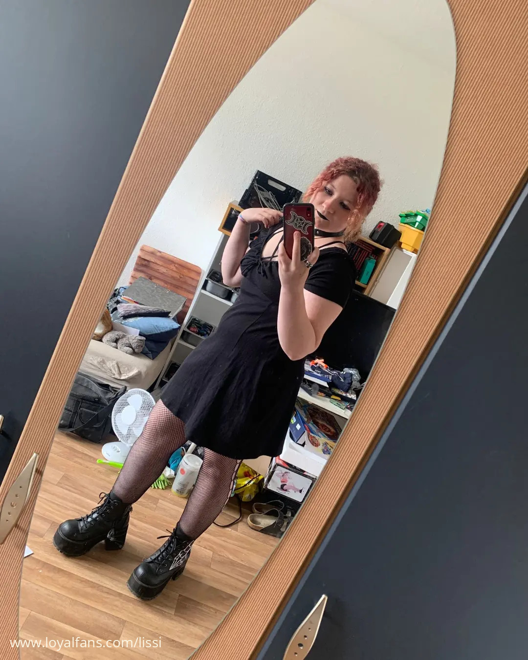 Lissi’s Official Social Fan Page | LoyalFans