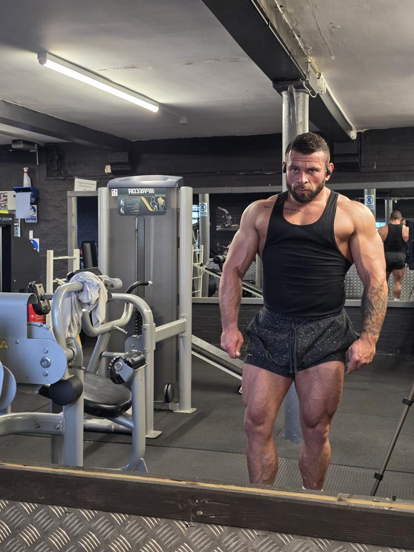 Lu Muscle’s Official Social Fan Page | LoyalFans