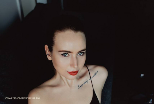 Stockings and heels🔥 - Goddess Ana Official Official Profile | www ...