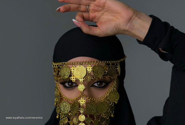 Dive into Arabian Supremacy - Arabic Goddess Mesmira Official Profile ...