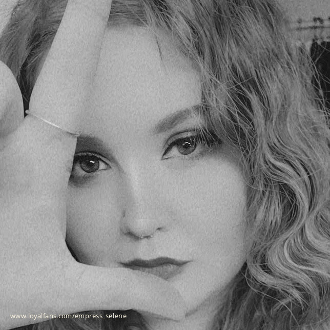The Spicy Empress Selene ’s Official Social Fan Page | LoyalFans