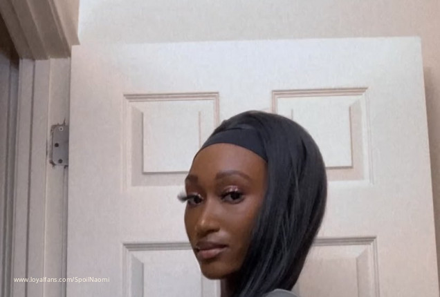 Your wallets problem 💗💸 - Findom Princess Naomi Official Photos | www ...