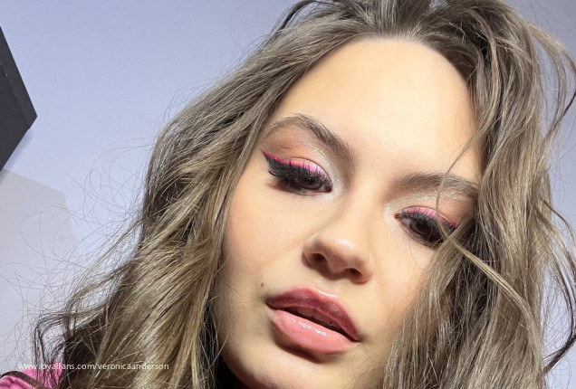 👄👄👄👄 - VeronicaAnderson Official Photos | www.Loyalfans.com