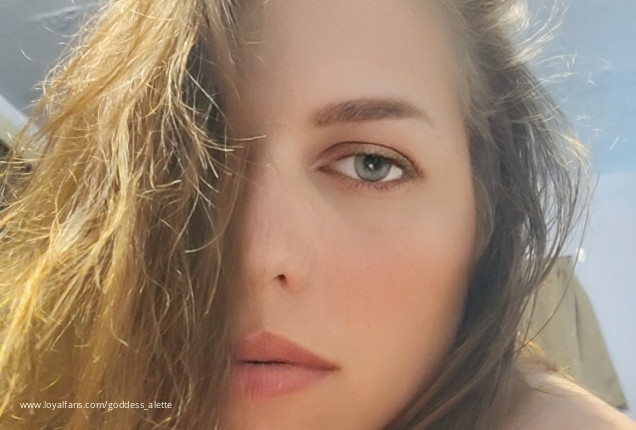 It's the details! - Goddess Alette Official Photos | LoyalFans