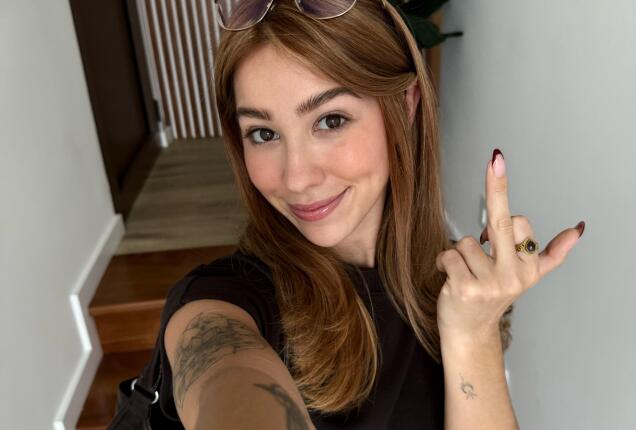 Middle Finger Princess - Princess Emily Kent Official Photos | www ...