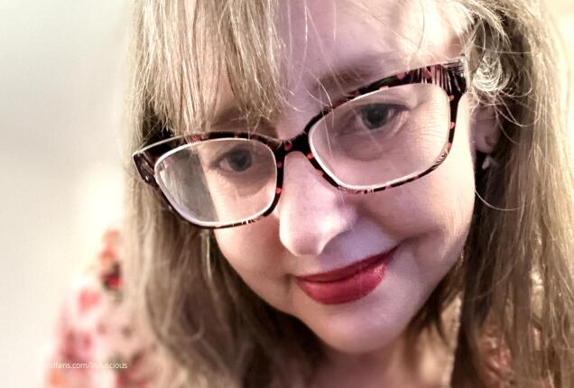 Lily Cam Compilation 1: Sexy Start - LilyLuscious Official Profile ...