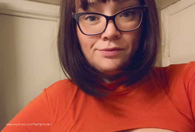 Come play - The Qu33n Official Profile | www.Loyalfans.com