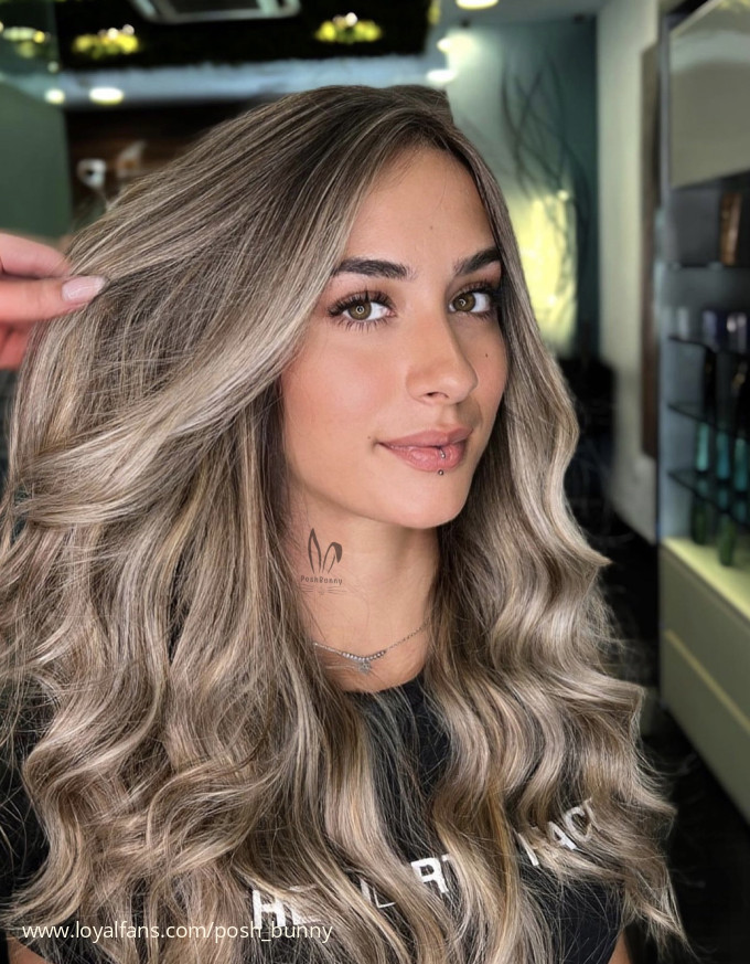Posh Bunny’s Official Social Fan Page | LoyalFans