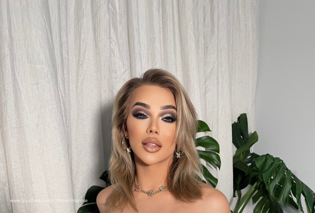 Prettiest Rose 🌹 - Emma Rose Official Photos | www.Loyalfans.com