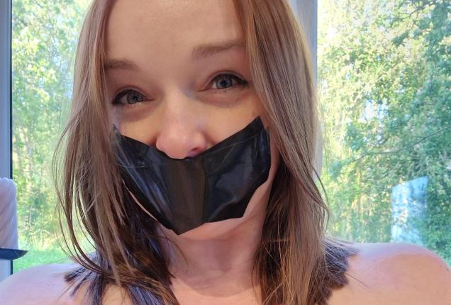 I'm taking customs! - Captured Kerry Official Photos | www.Loyalfans.com