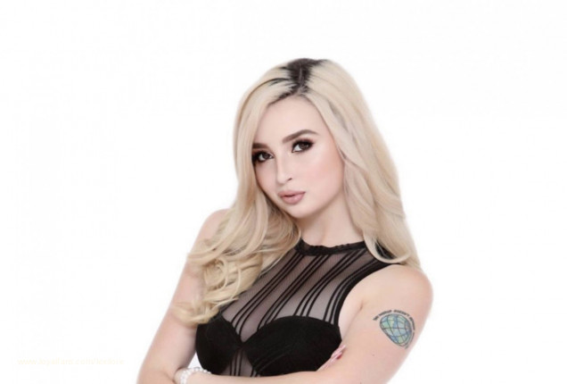 Omg welcome! - Lexi Lore Official Photos | www.Loyalfans.com