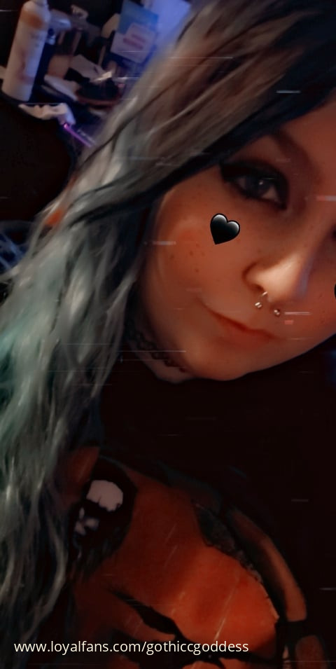 Gothicc Goddess’s Official Social Fan Page | LoyalFans