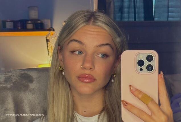 wiggling toes & scrunching soles up close🦶🏼👸🏼 - princessxtay Official ...