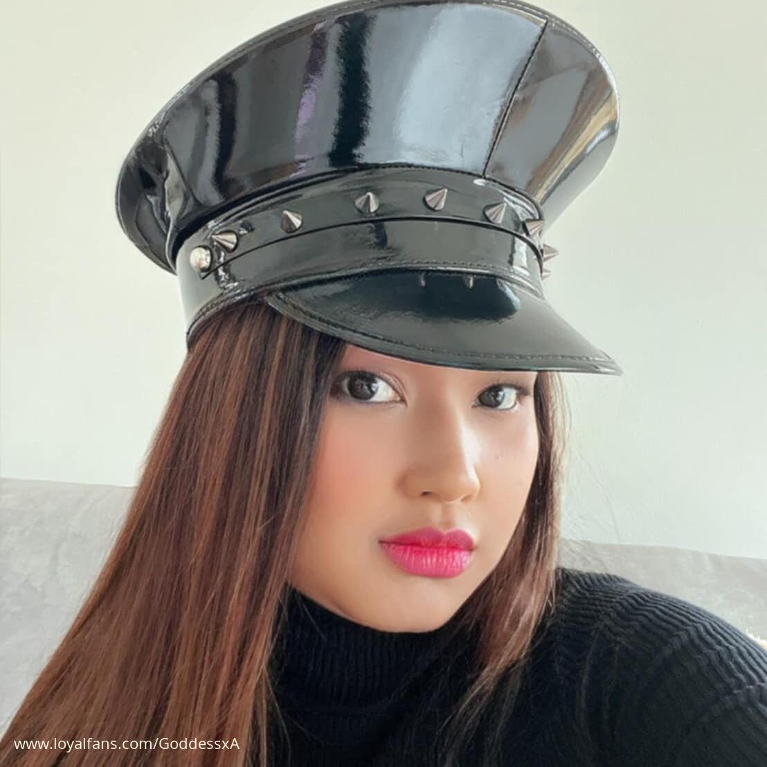 Findom Goddess As Official Social Fan Page Loyalfans
