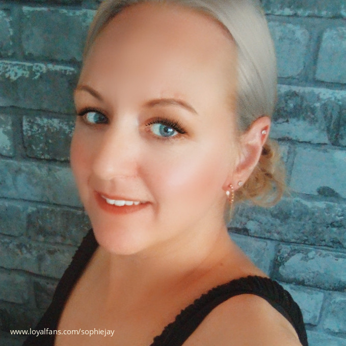 Sophie jay’s Official Social Fan Page | LoyalFans