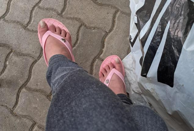 Kiss My Precious Feet And Send Goddess A Tribute Goddessroxana
