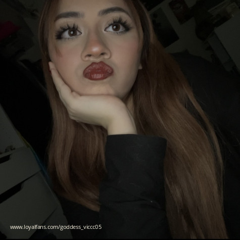 goddess vee luuvs's videos and clips | Official account | LoyalFans