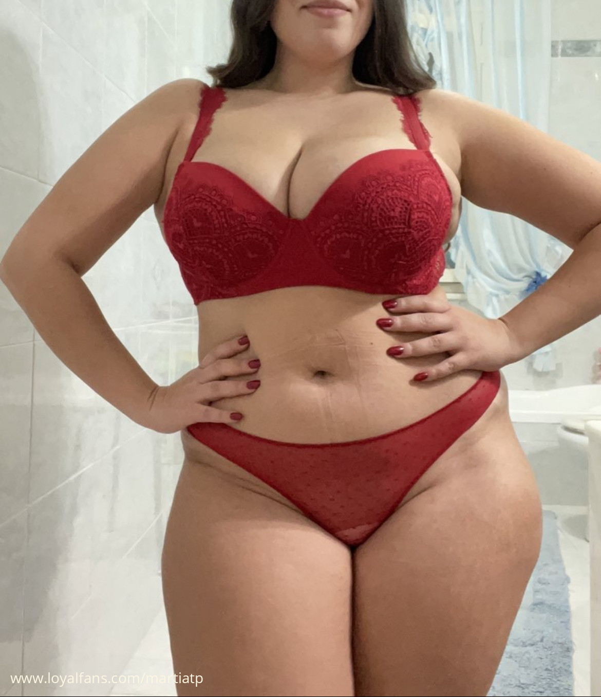 Queen Curvy's Official Social Fan Page | LoyalFans