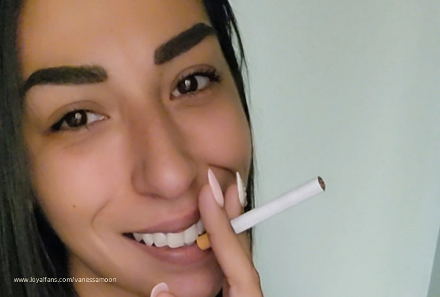 😌🚬 - SmokingVanessa Official Photos | LoyalFans