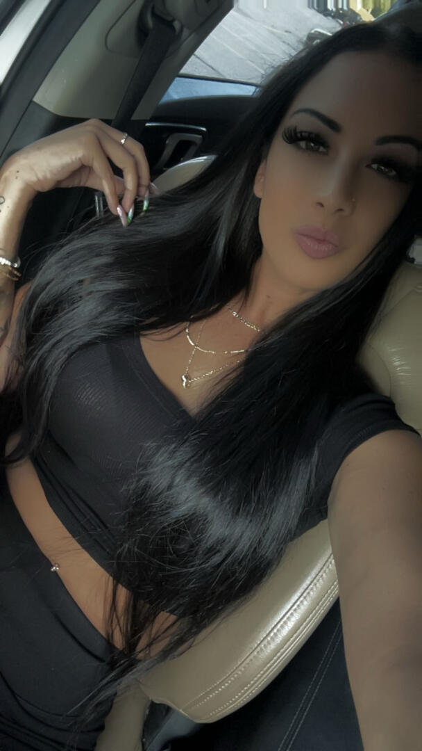 Suziee’s Official Social Fan Page | LoyalFans