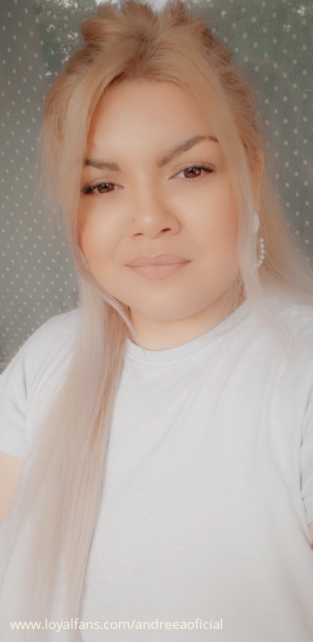 Andreeaoficial's Official Social Fan Page | LoyalFans