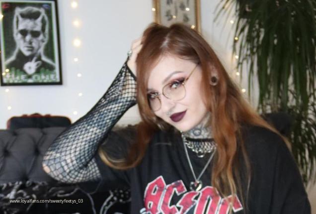 Step Sister’s Dirty Feet / tease & JOI - SweetyFeetys03 Official ...